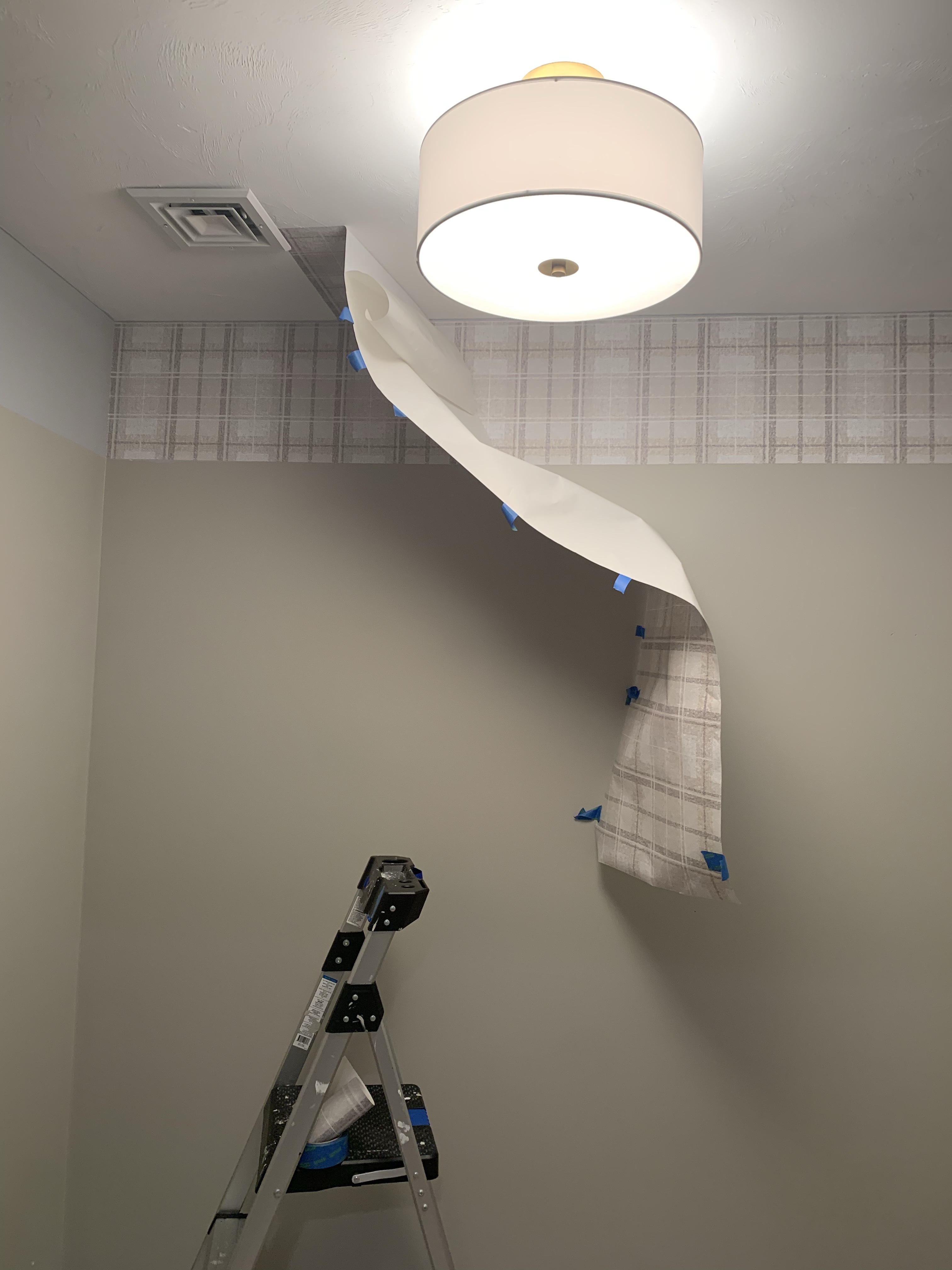 How to Wallpaper Your Ceiling: Essential Tips – ENAMOUR